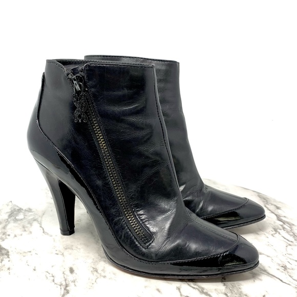 Modern Vintage | Shoes | Modern Vintage Zamara Two Tone Spectator ...